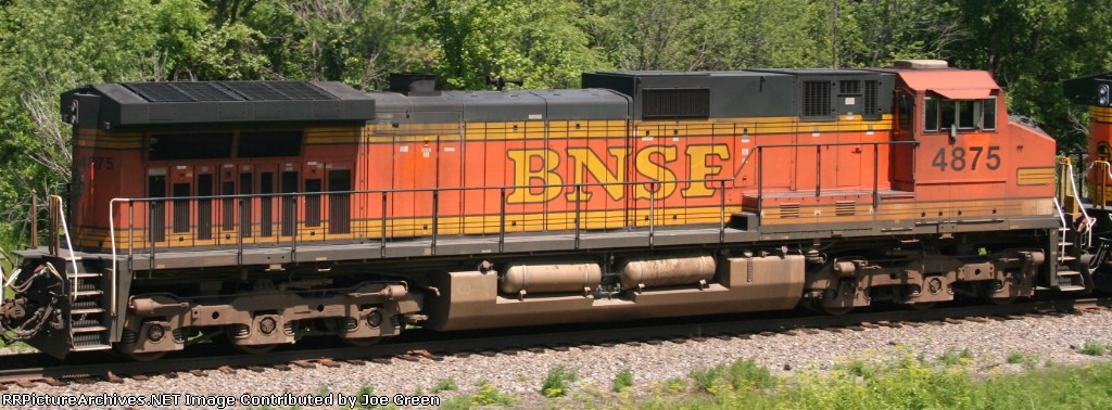 BNSF 4875